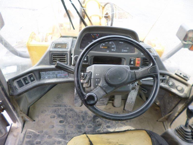 TCM ホイールローダー / L27 – JIKO TRADING